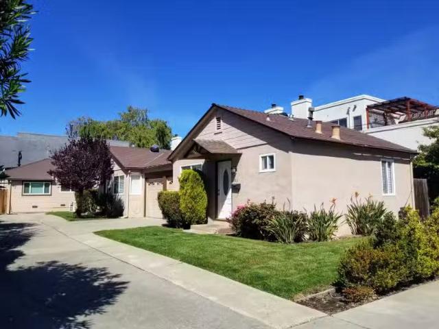 566 Cambridge Ave, Palo Alto, CA 94306