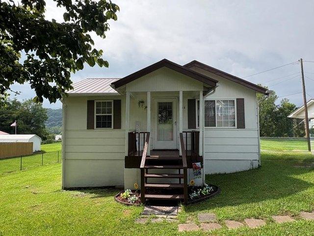 566 Acme Rd, Doran, VA 24612