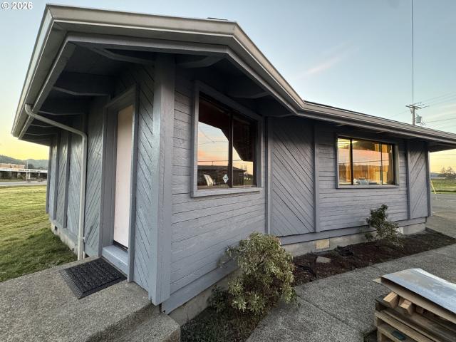 566 greenwood ave