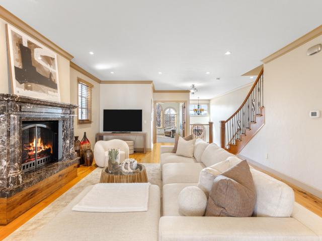 566 Monroe Street, Denver, US, CO