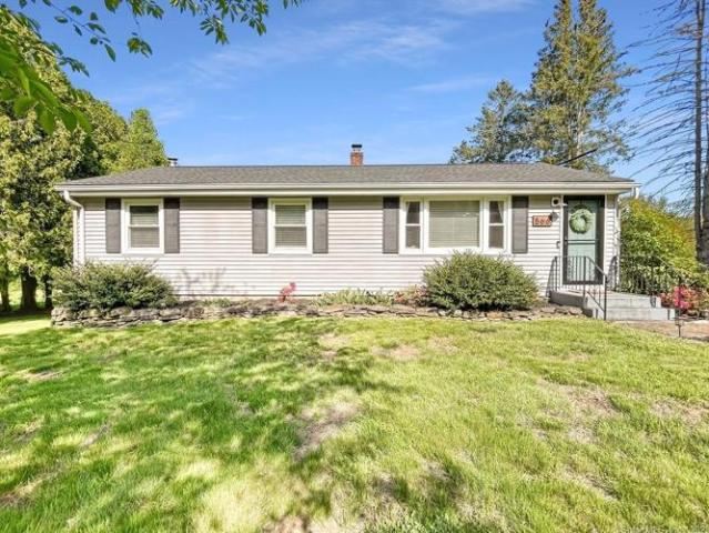566 Millbrook Rd, Middletown, CT 06457