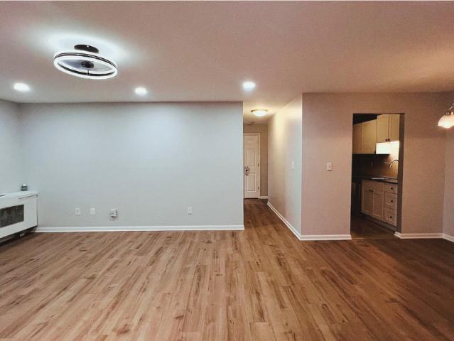 566 Somerset Lane # 7