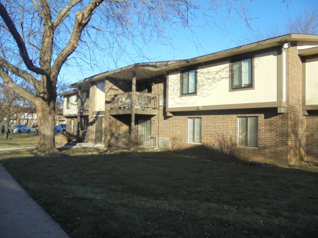 566 Somerset Lane # 2