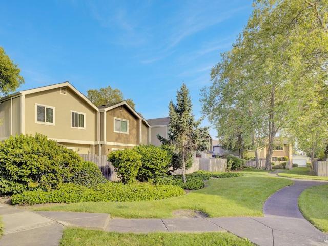 566 Santa Alicia Dr, Rohnert Park, CA 94928 | MLS #325040 | Compass