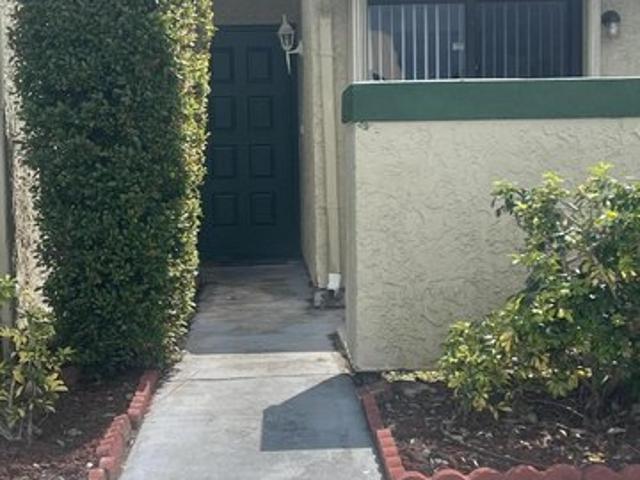 566 SW Sara Blvd, Port Saint Lucie, FL 34953