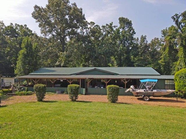 566 Pineridge Cir, Water Valley, MS 38965
