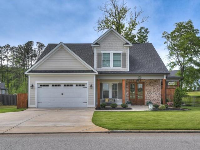 566 River Oaks Ln, Evans, GA 30809