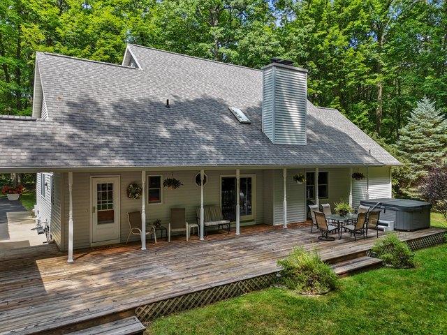 5675 Old Orchard Rd, Prudenville, MI 48651