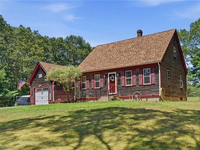 5675 Flat River Rd, Coventry, RI 02827