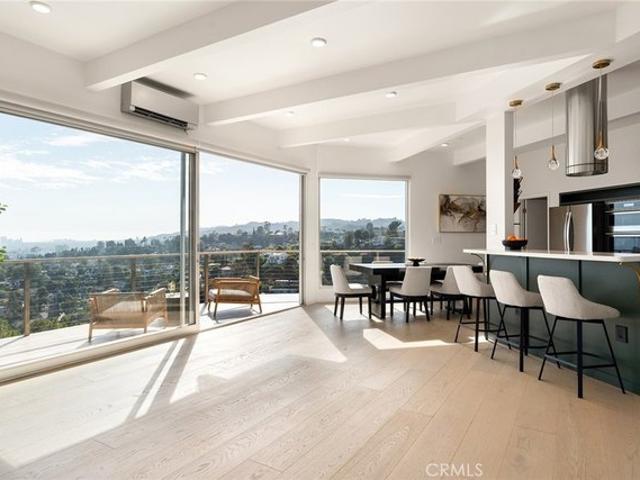 5675 Spreading Oak Dr, Los Angeles, CA 90068