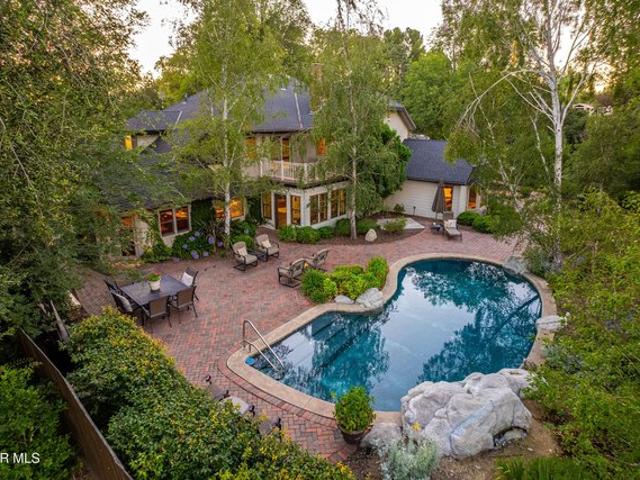 5676 Colodny Dr, Agoura Hills, CA 91301