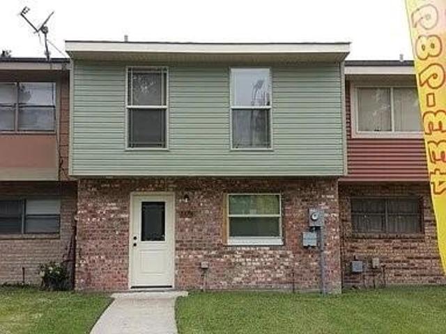 5676 Tullis Dr, New Orleans, LA 70131