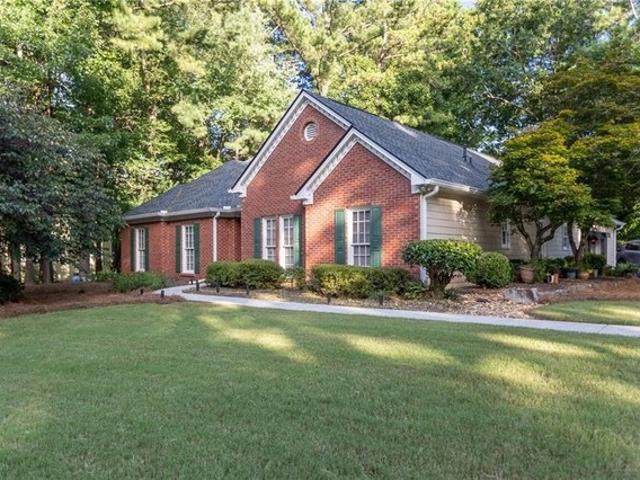 5677 Fairwood Dr NW, Acworth, GA 30101