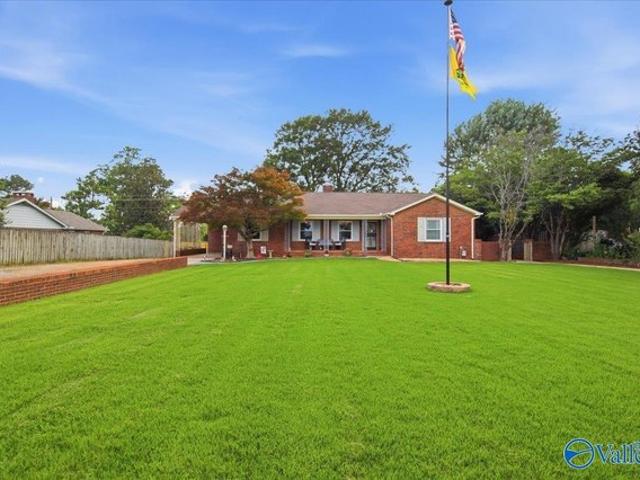 5677 Hunter Ln, Tanner, AL 35671
