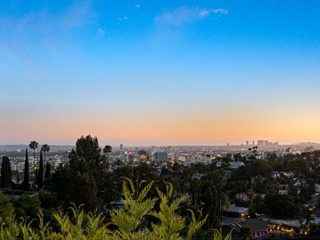 5677 Spreading Oak Dr, Los Angeles, CA 90068 | MLS #26668 | Compass