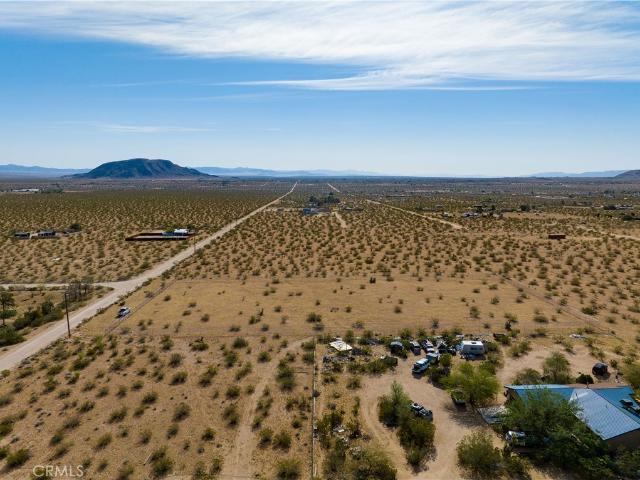 56785 Encantado Rd, Landers, CA 92285 | MLS #SW24160