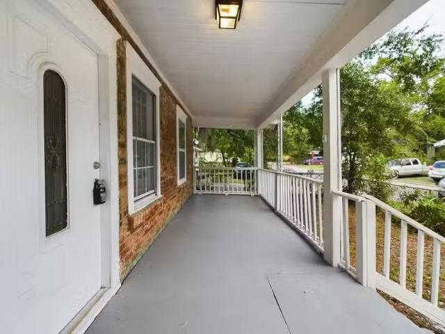 56786777 2817 Sunnyside St