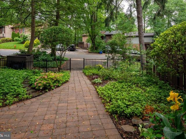 5678 Thicket Lane