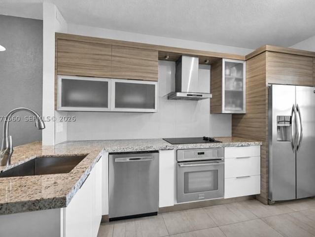 5670 NW 116th Ave Apt 222, Doral, FL 33178