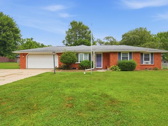 5670 S Rowena Ct, Pendleton, IN 46064