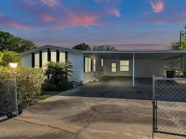 5671 Cherry Tree Dr, Lakeland, FL 33811 MLS L4945922