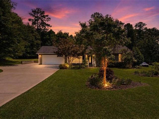 5671 Raintree Trce, Oakwood, GA 30566