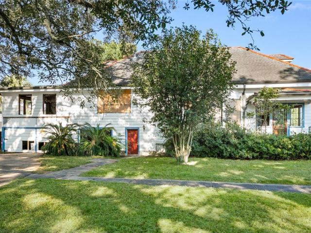 5672 Rosemary Pl, New Orleans, LA 70124 | MLS #2518 | Compass
