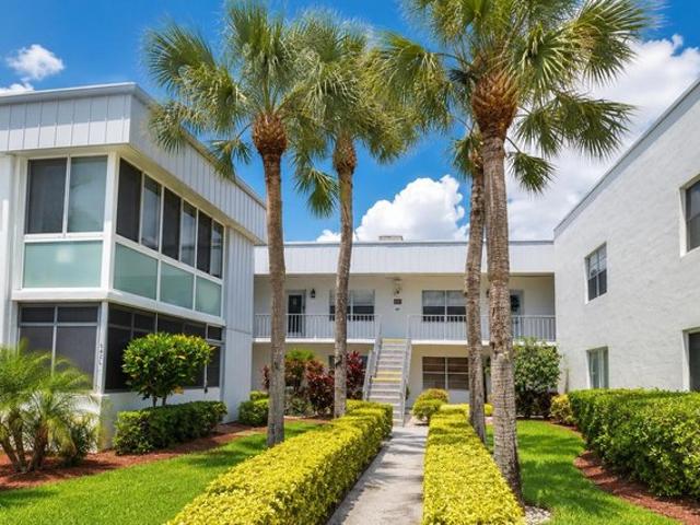 567 Burgundy L, Delray Beach, FL 33484