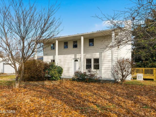 567 Dogwood Rd