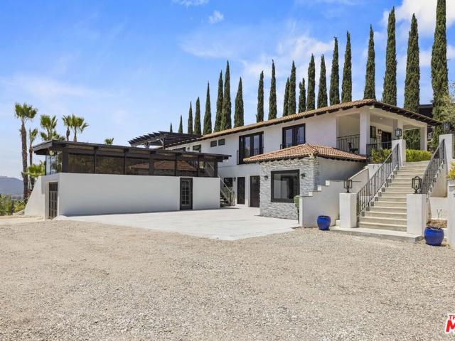 567 Lone Oak Drive