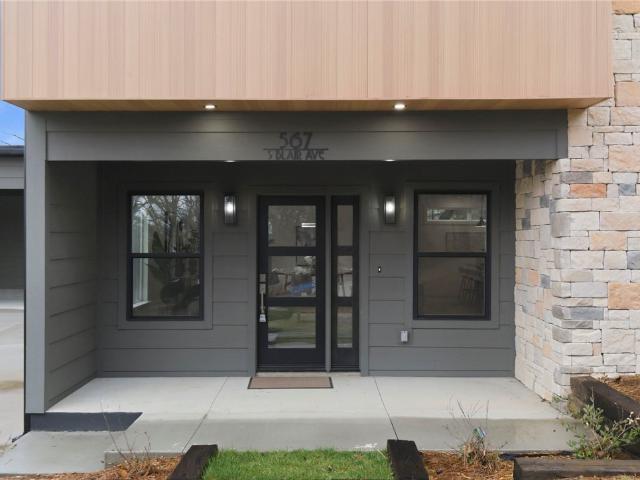 567 S Blair