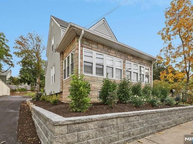 567 S Broad St, Glen Rock, NJ 07452