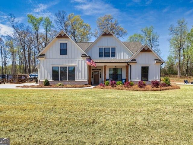 567 Storey Ln, Jefferson, GA