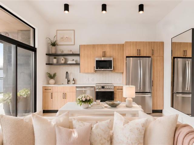 567 Ponce De Leon Avenue 605