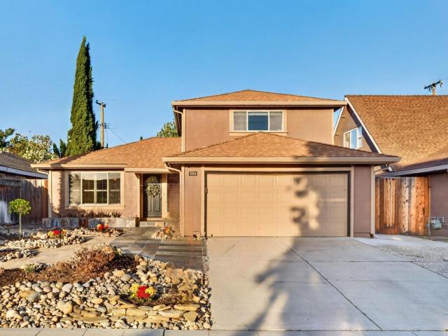 5684 Calpine Dr