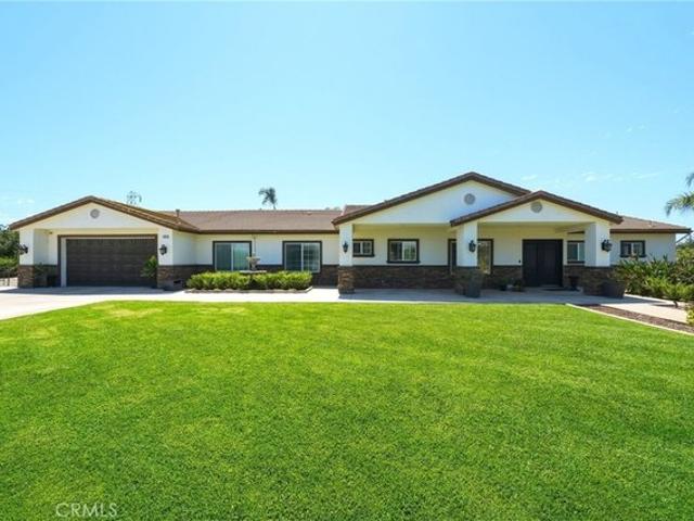 5685 Oak Tree Cir, Jurupa Valley, CA 92509
