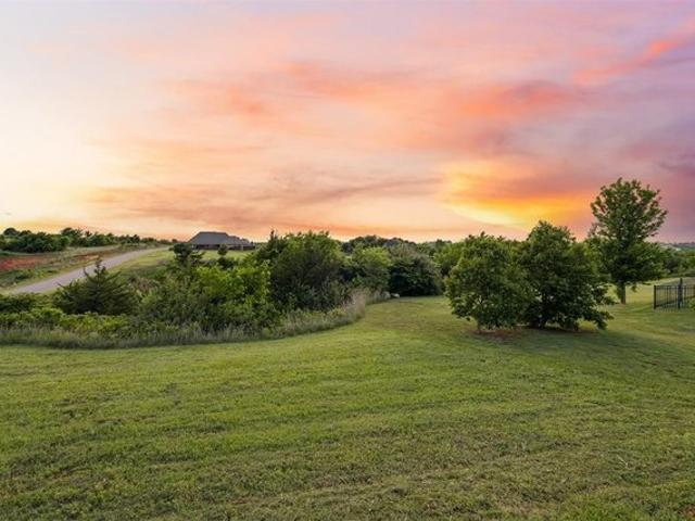 5685 Auburn Dr, Norman, OK 73072