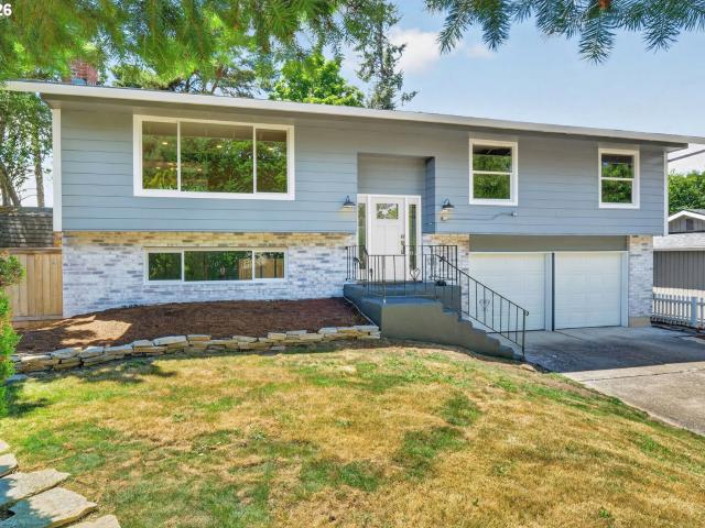 5685 SW 207TH AVE