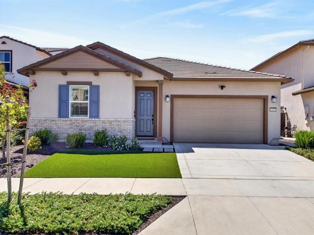 5685 Sailrock St, Sacramento, CA 95835