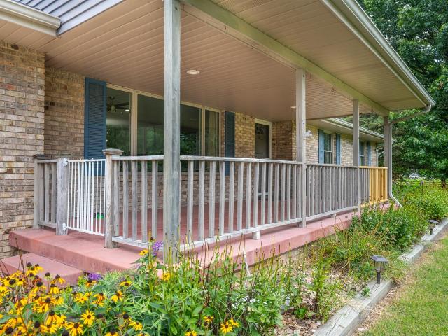 5685 Topanga Drive