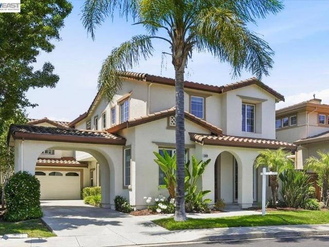 5688 cedar crest