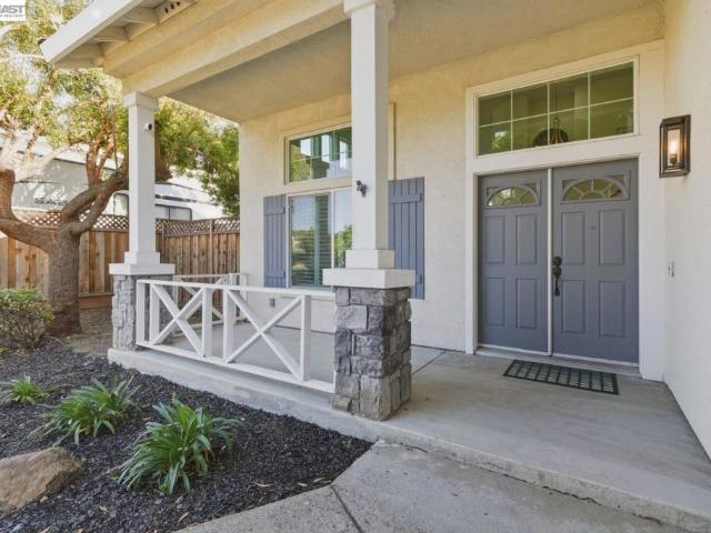 5689 Mollie Cir