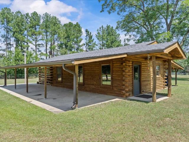 5689 S State Highway 605
