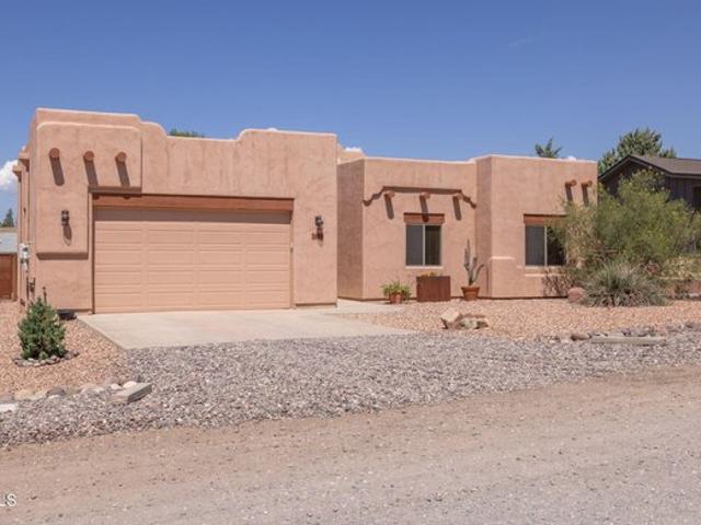 5680 N Laura Ln, Rimrock, AZ 86335