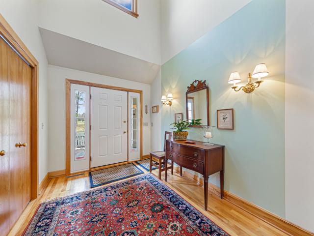 5680 Endwood Trail