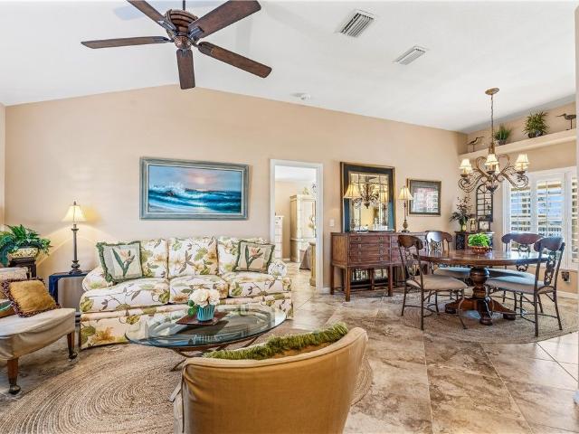 5680 Riverboat Cir SW, Vero Beach, FL
