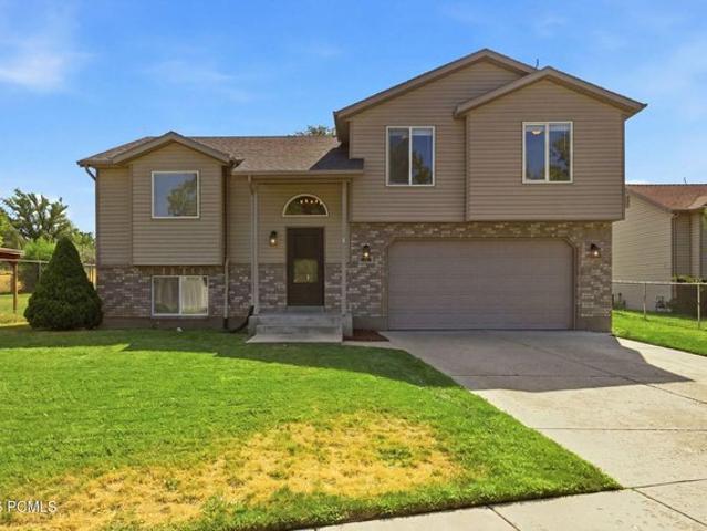 5680 S 2550 W, Roy, UT 84067