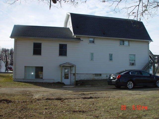 5680 Trailer Park Dr, Jackson, MI 49201