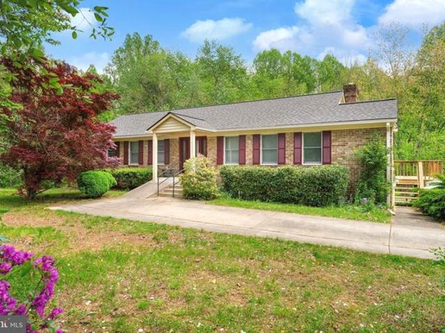 5681 Hardesty Rd, Sunderland, MD 20689