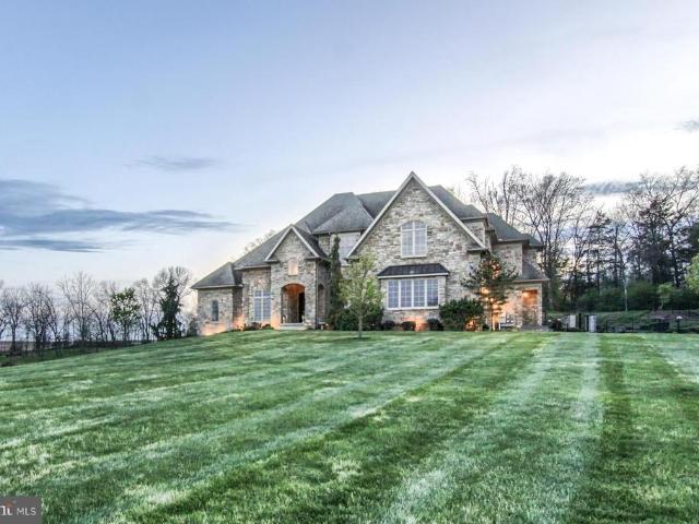 5683 Gingrich Road